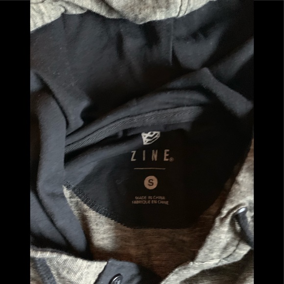 Zine Clothing | Shirts | Zine Hoodie | Poshmark